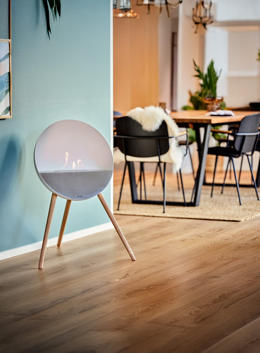 Eye in Silver: Modern Fireplace – Le Feu Fires